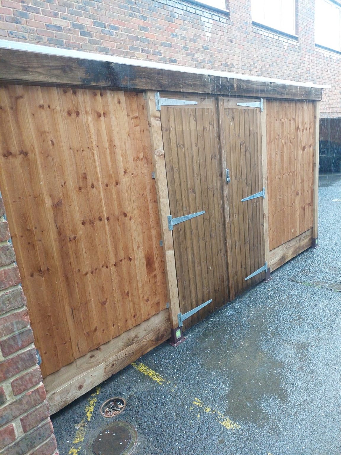 Norbury Health Centre, London - New Bin Compound